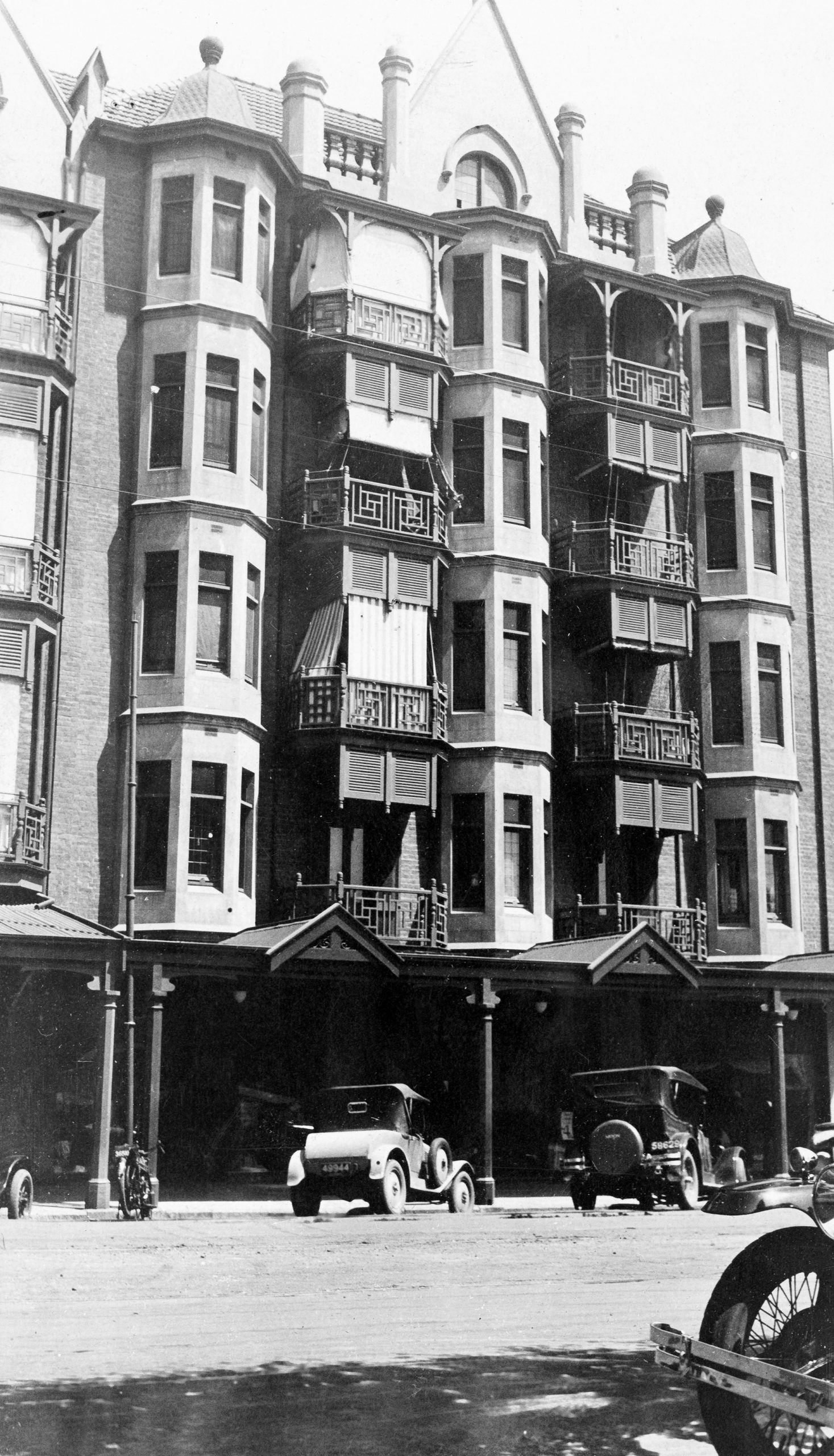 Home - Ruthven Mansions