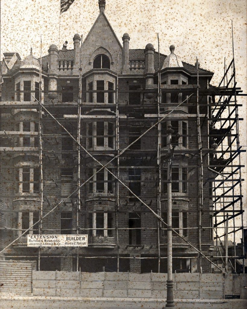 Home - Ruthven Mansions
